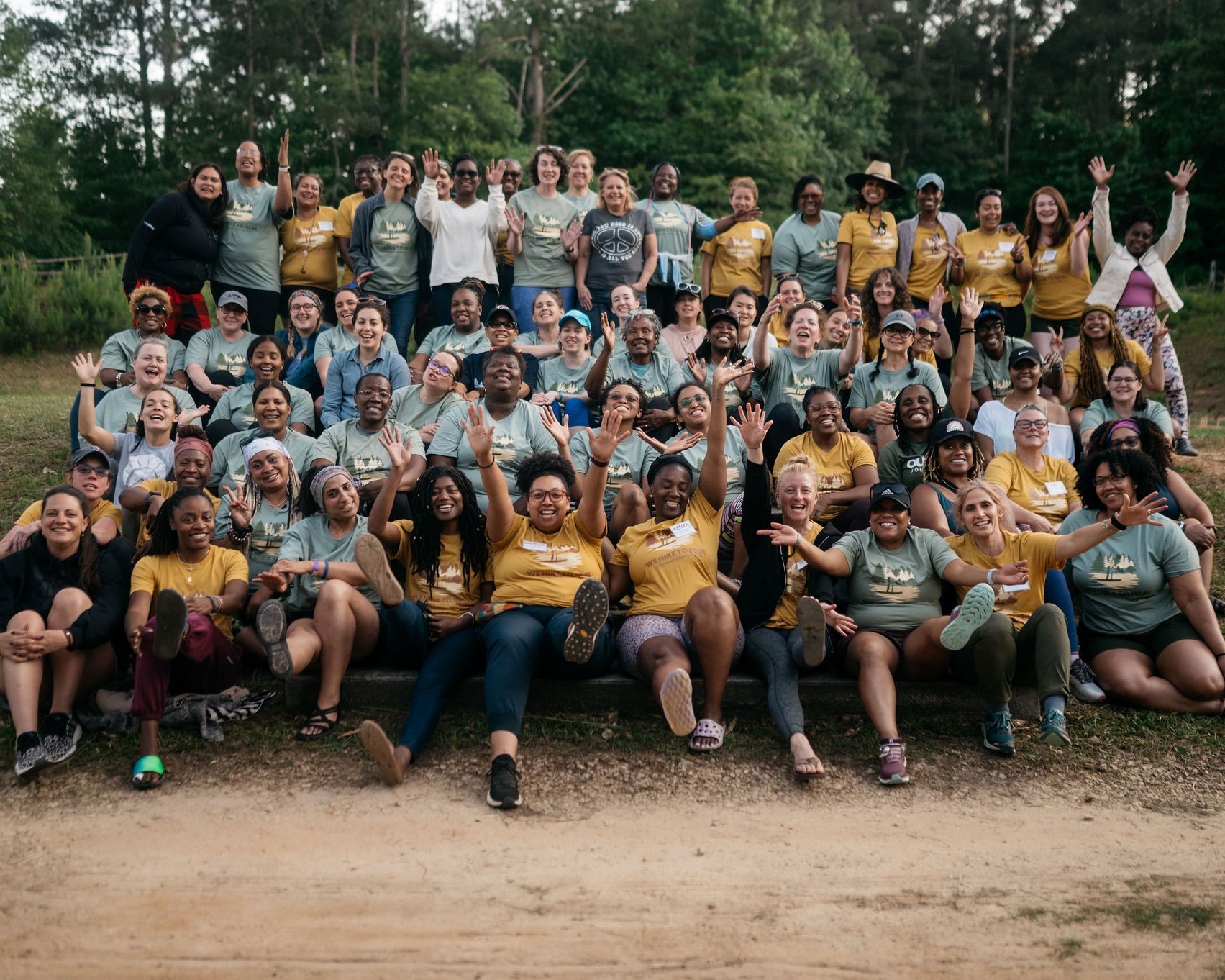 Hiking Groups: How to Find the Right Community for You - We Hike to Heal